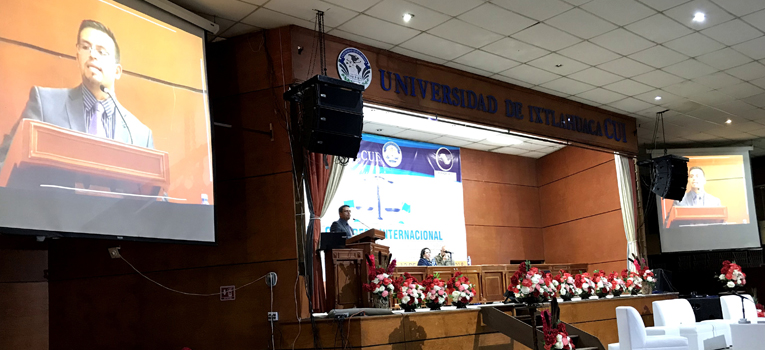 El Derecho es una herramienta para la paz: Rectora del Campus ...