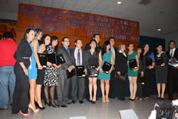 Culminan 95 alumnos sus estudios de Maestría en la DCEA